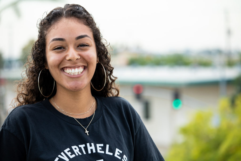 Kev Hlub Yus Tus Kheej, Kev Txhawb Zog, Kev Yeem Thaj Yeeb - Cov Hluas Lub Koom Haum Coj Kev Ua ...